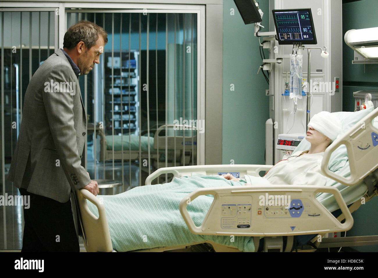 HOUSE, (from left): Hugh Laurie, Felicia Day, 'Not Cancer', (Season 5 ...