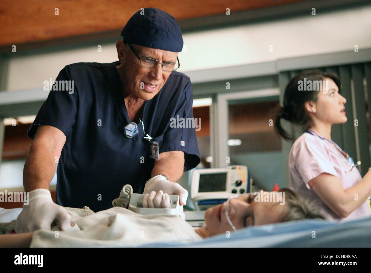 HOUSE, Peter Weller, 'Post Mortem', (Season 8, ep. 820, aired May 7 ...