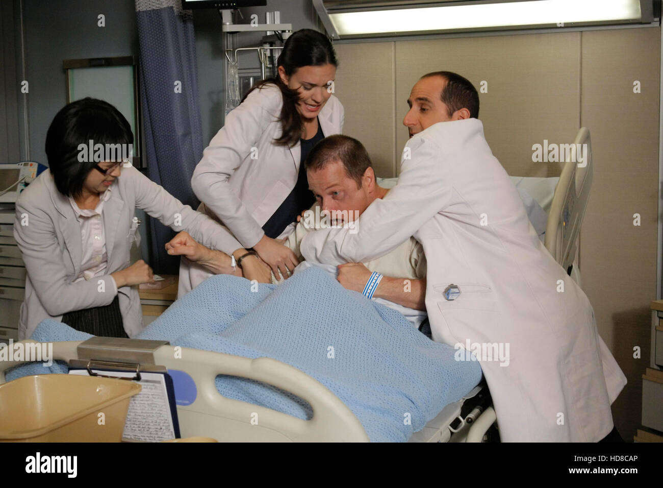 HOUSE, (from left): Charlyne Yi, Odette Annable, James LeGros, Peter ...
