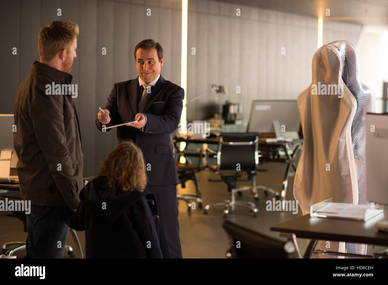 HUMANS, l-r: Tom Goodman Hill, Pixie Davies, Dan Tetsell, Gemma Chan in ...