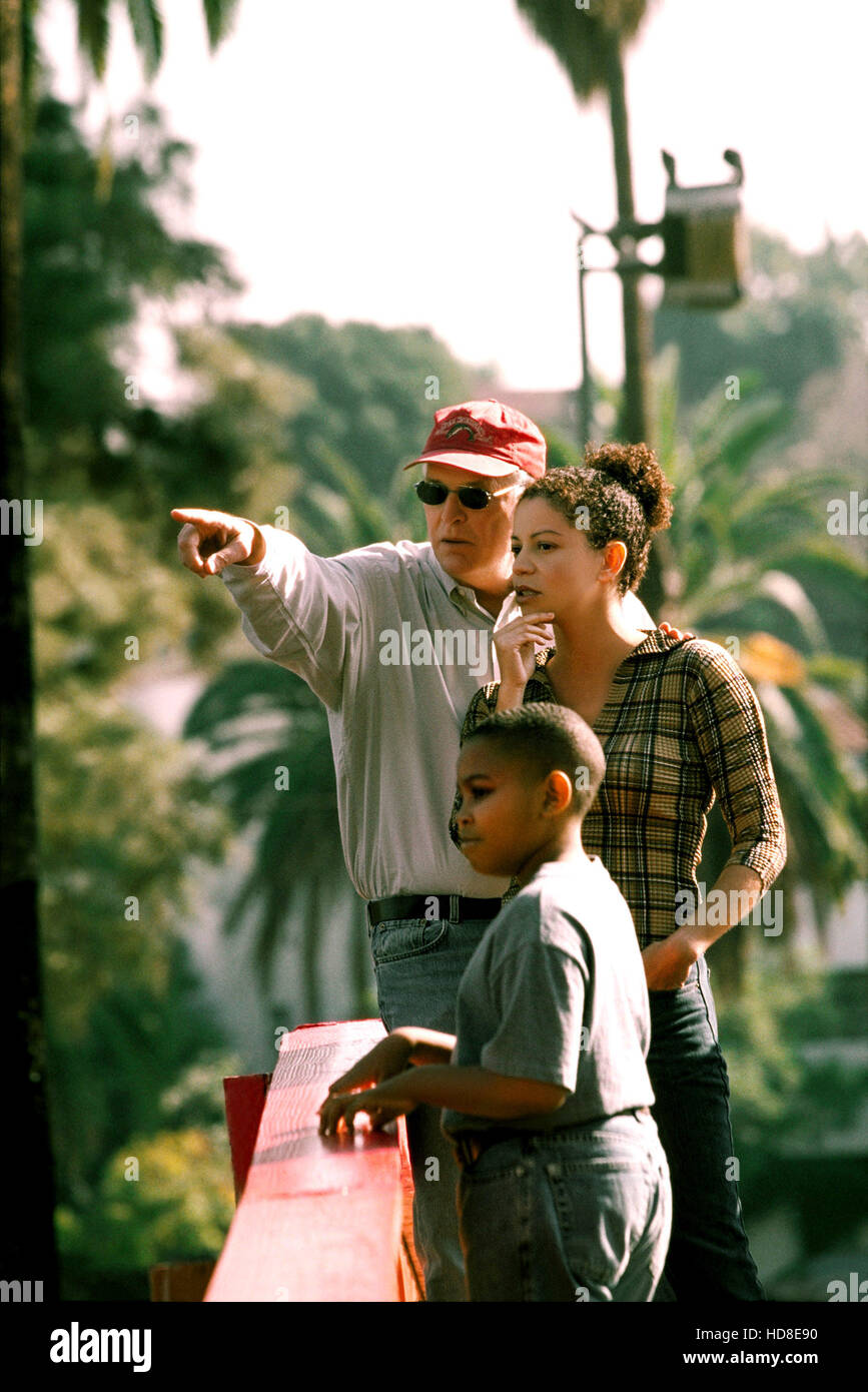 LITTLE JOHN, director Dick Lowry, Gloria Reuben, Robert Bailey Jr ...