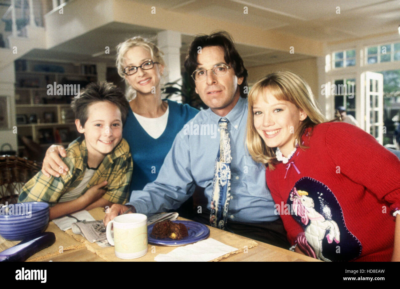 LIZZIE MCGUIRE, (from left): Jake Thomas, Hallie Todd, Robert Carradine ...