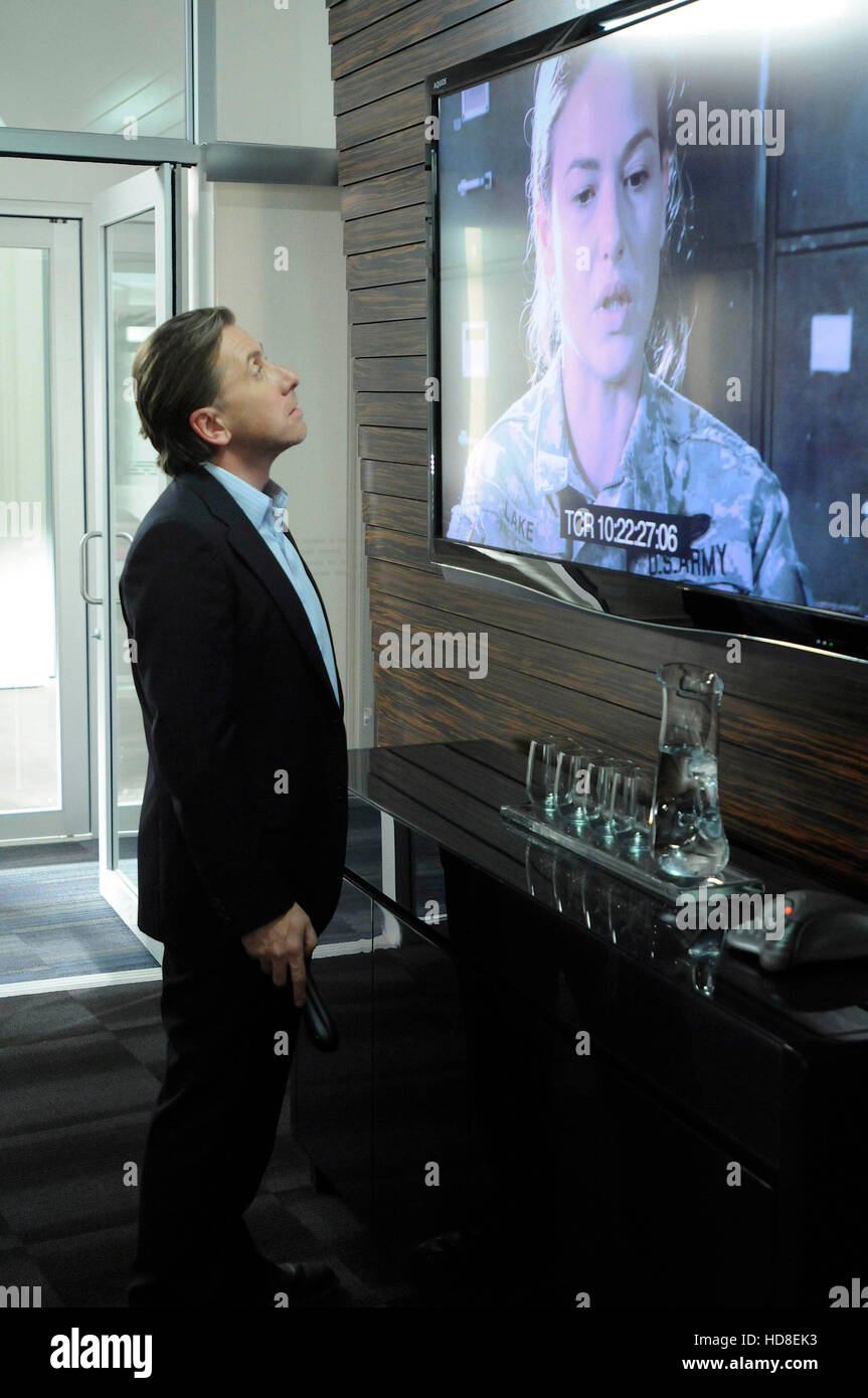 LIE TO ME, Tim Roth (left), 'Moral Waiver', (Season 1, ep. 102, aired ...