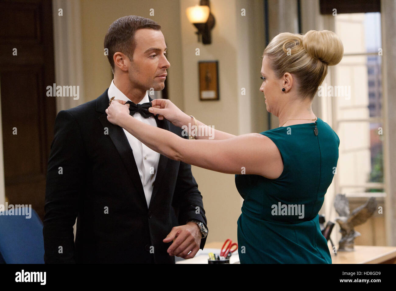 MELISSA & JOEY, (from left): Joey Lawrence, Melissa Joan Hart, 'Mel ...