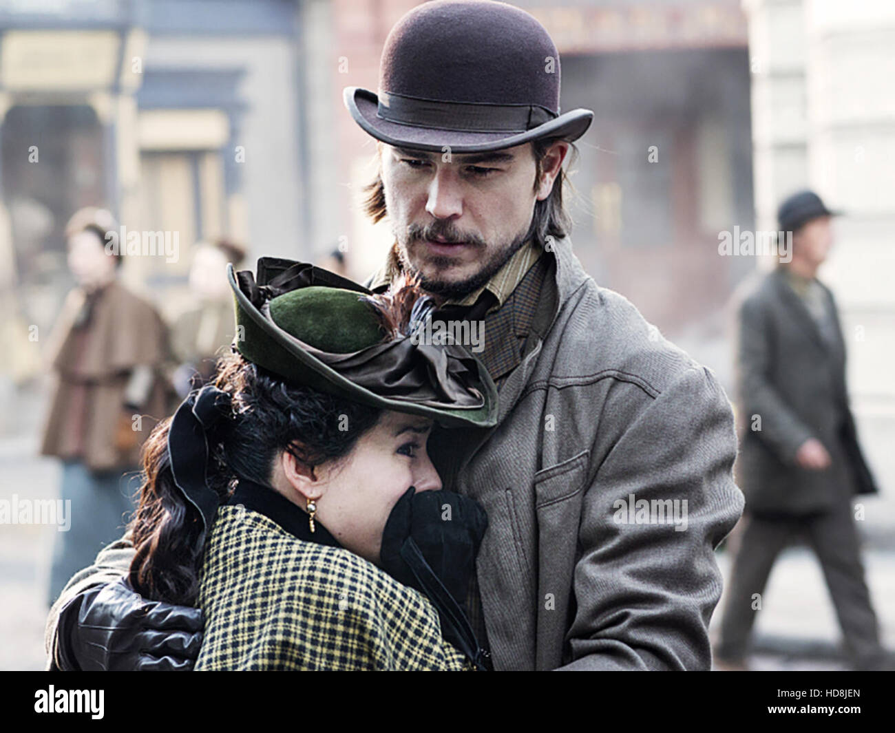 PENNY DREADFUL, l-r: Sarah Greene, Josh Hartnett in 'Evil Spirits in ...