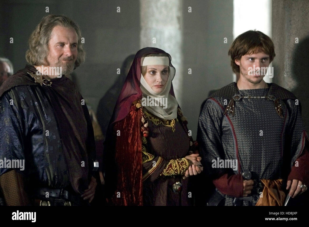 THE PILLARS OF THE EARTH, (from left): Robert Bathurst, Sarah Parish ...