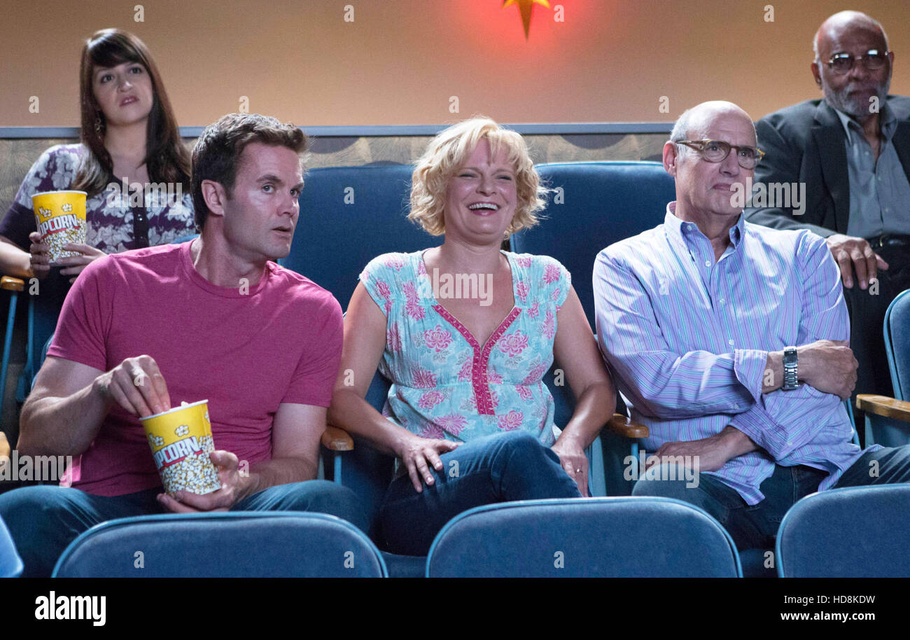RAISING HOPE, l-r: Garret Dillahunt, Martha Plimpton, Jeffrey Tambor in ...