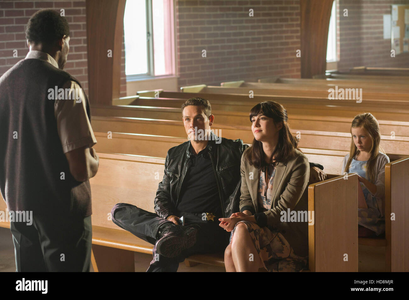 THE RETURNED, l-r: Carl Lumbly, Kevin Alejandro, Mary Elizabeth ...