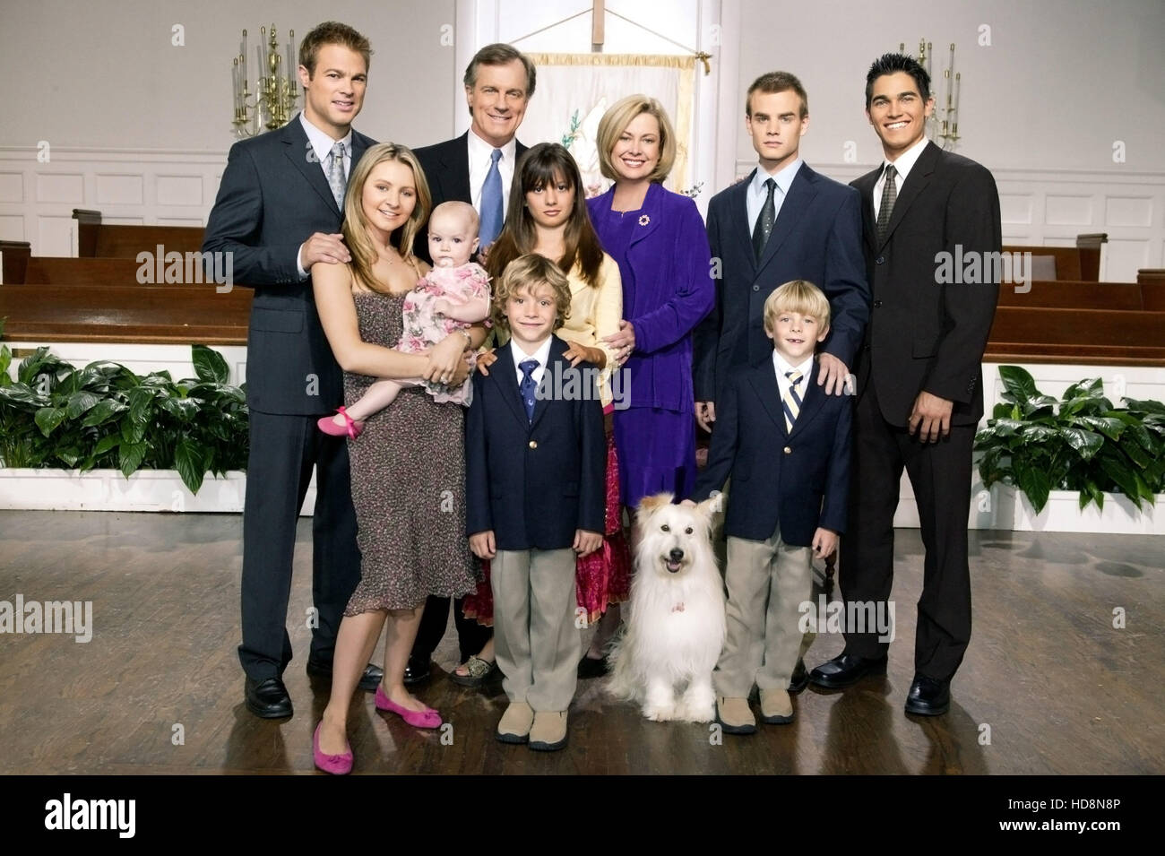 7TH HEAVEN, (l-r, back row) George Stults, Stephen Collins, Catherine Hicks, David Gallagher ...