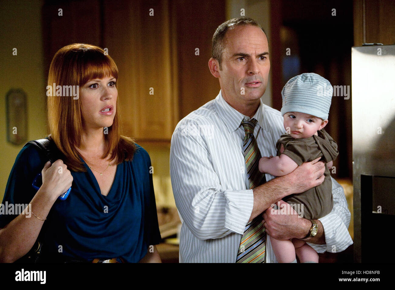 THE SECRET LIFE OF THE AMERICAN TEENAGER, (from left): Molly Ringwald ...