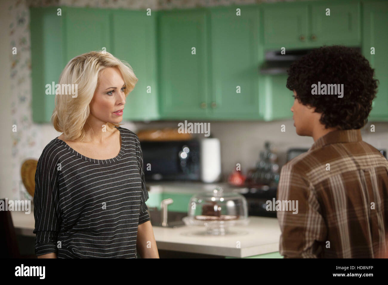 THE SECRET LIFE OF THE AMERICAN TEENAGER, (from left): Josie Bissett ...