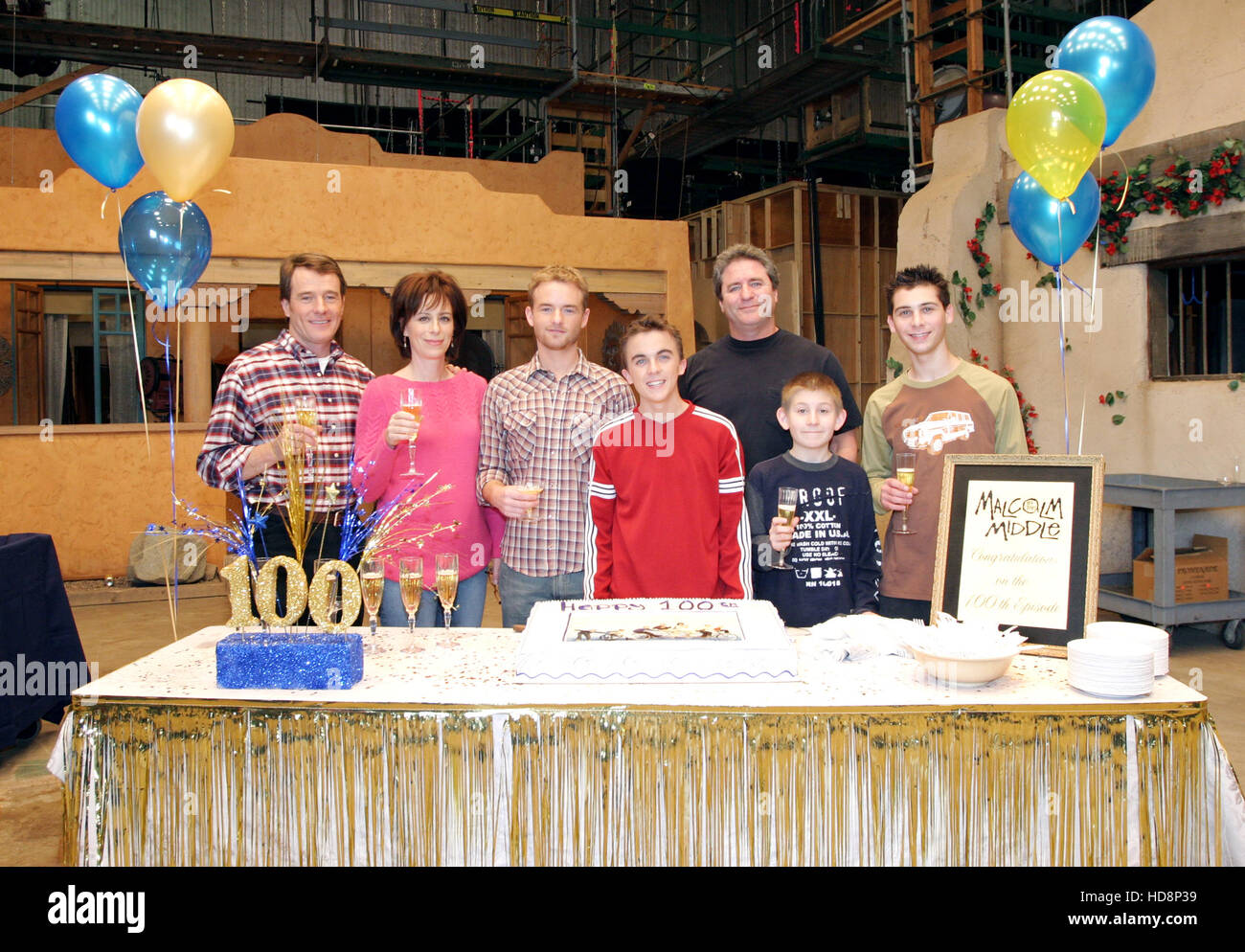 MALCOLM IN THE MIDDLE, Bryan Cranston, Jane Kaczmarek, Christopher ...