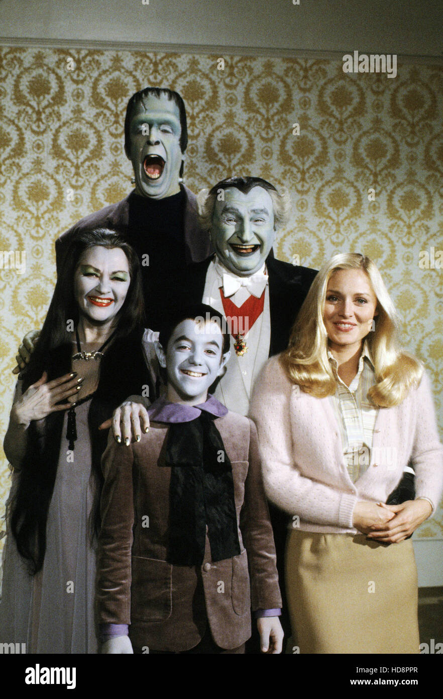 The Munsters Revenge Yvonne De Carlo Fred Gwynne K C Martel Al