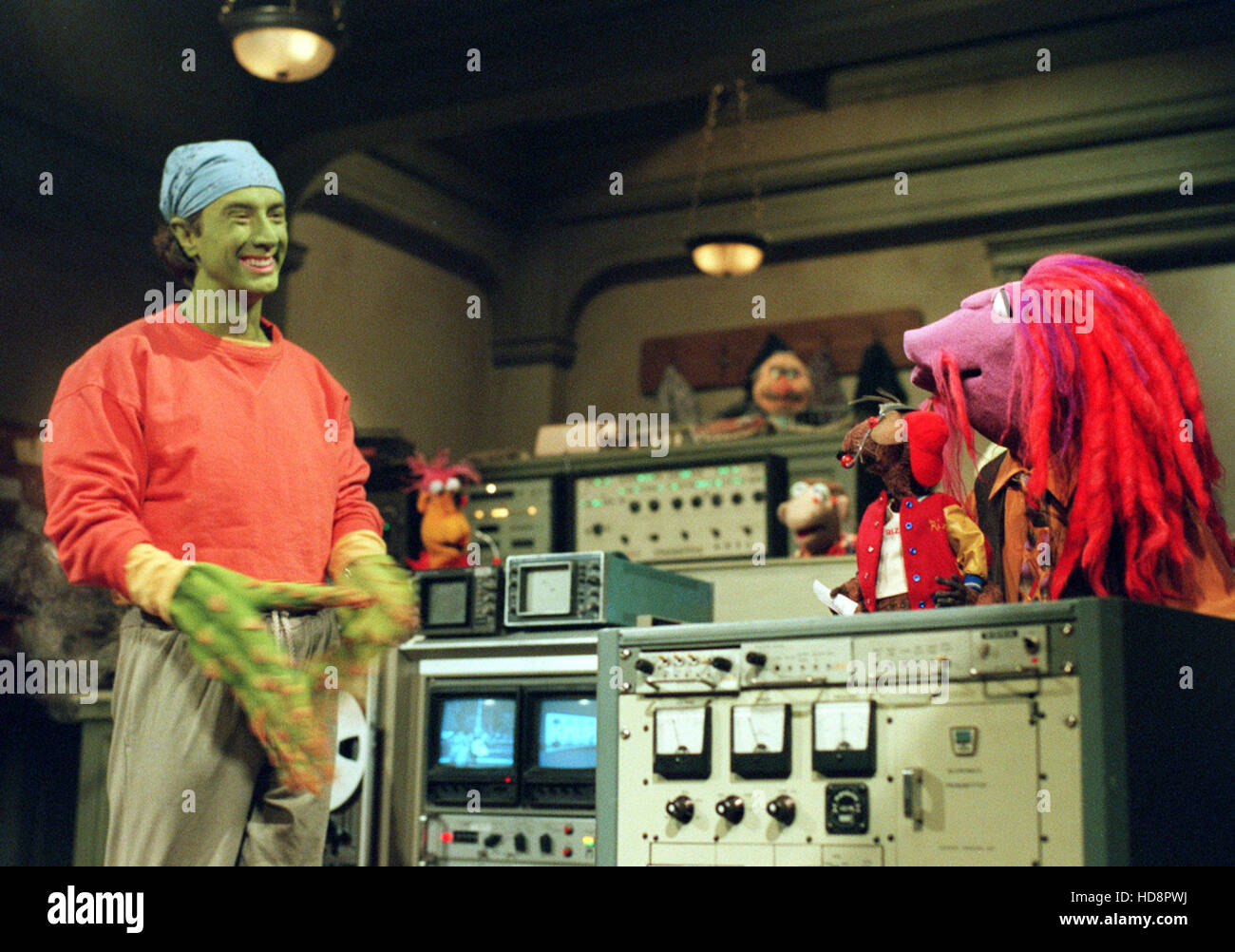 MUPPETS TONIGHT, Martin Short, J.P. Gross (top rear), Rizzo the Rat ...