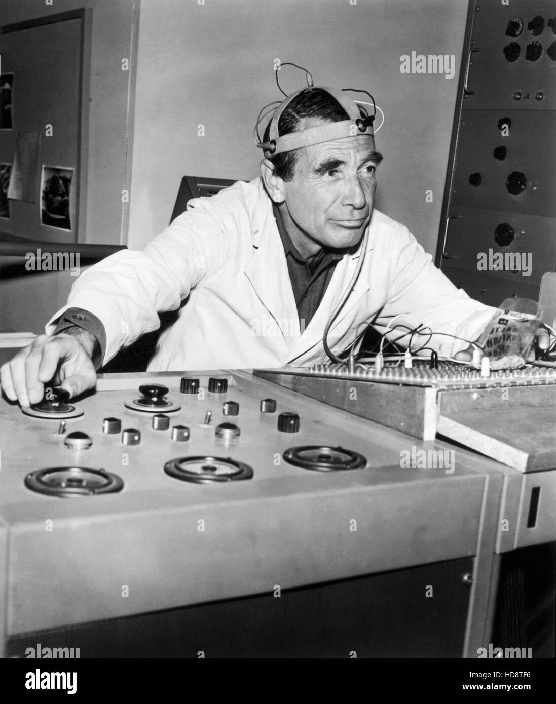 THE OUTER LIMITS, Gary Merrill, 'The Human Factor', (Season 1, aired ...