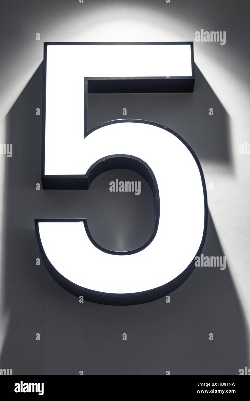 Floor number 5 hi-res stock photography and images - Alamy