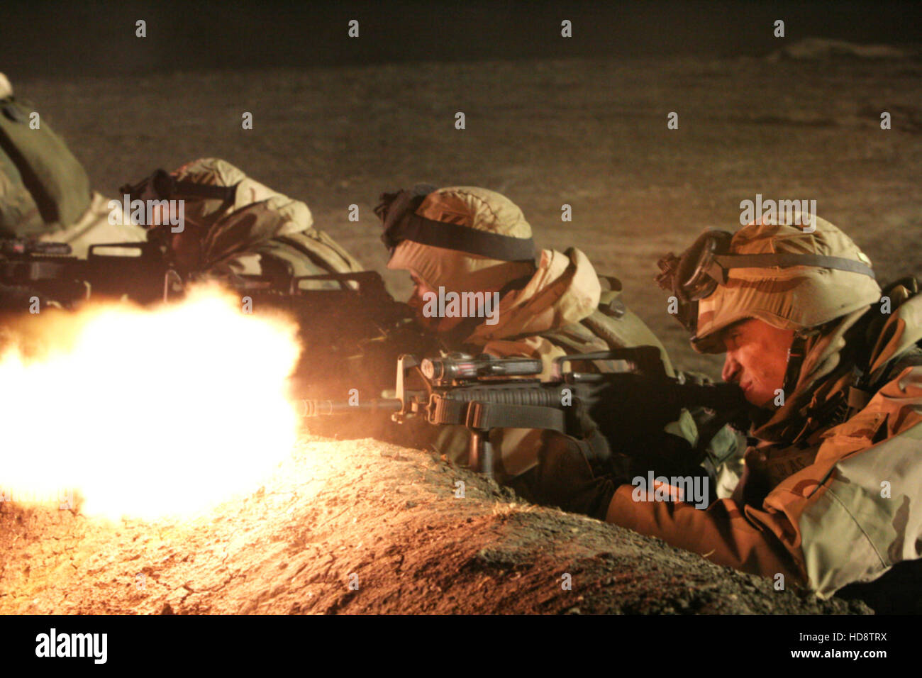 OVER THERE, (Season 1), 2005. photo: David Hume Kennerly / © FX Network ...