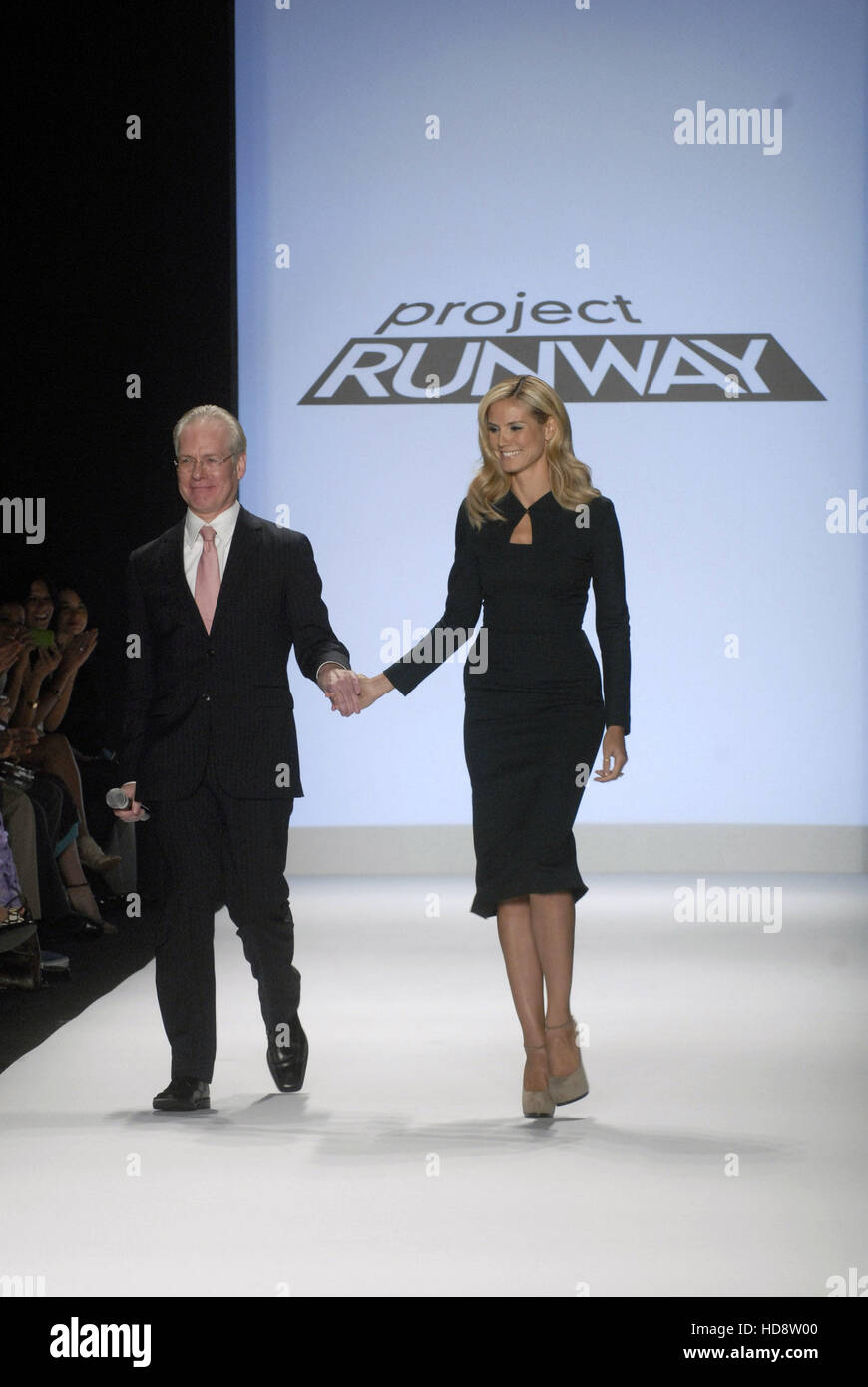 PROJECT RUNWAY, from left: judges Tim Gunn, Heidi Klum (wearing a ...