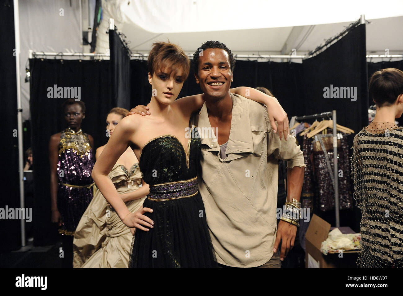 PROJECT RUNWAY, Jerell Scott (foreground, right), 'Finale', (Season 5 ...