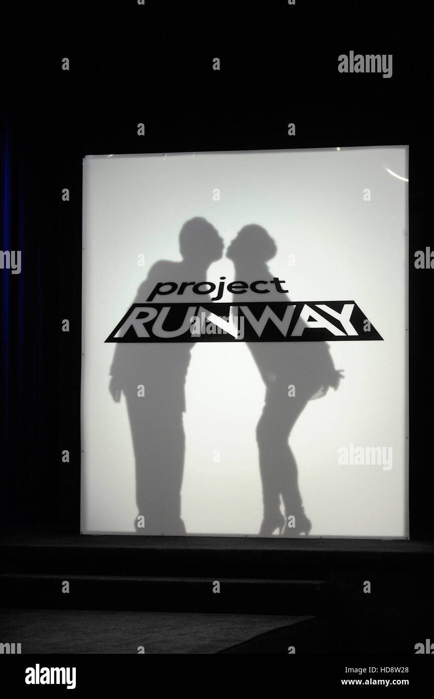 PROJECT RUNWAY, (from left): Tim Gunn, Heidi Klum, 'The Big, Top ...