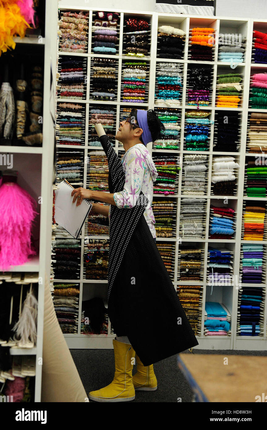 PROJECT RUNWAY, designer contestant Mondo Guerra, 'Race To The Finish ...