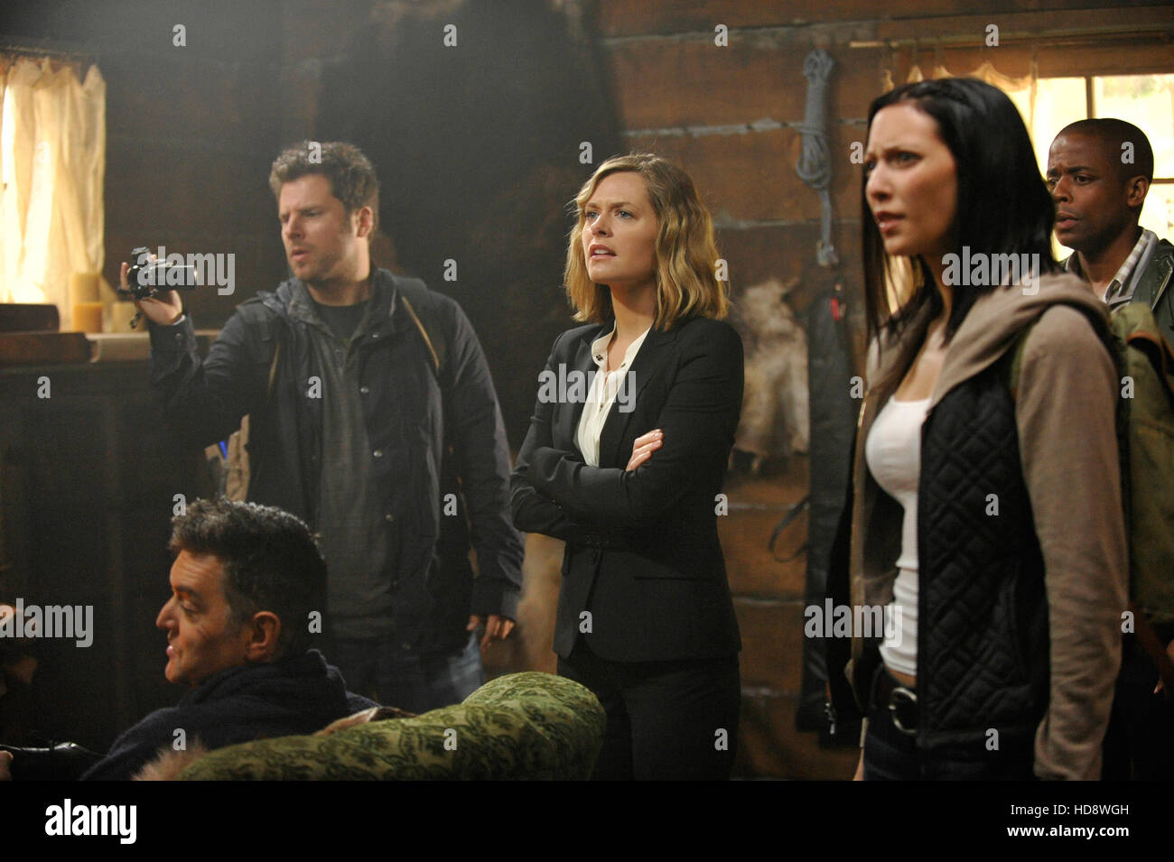 PSYCH, l-r: Timothy Omundson, James Roday, Maggie Lawson, Kate Rogal in ...