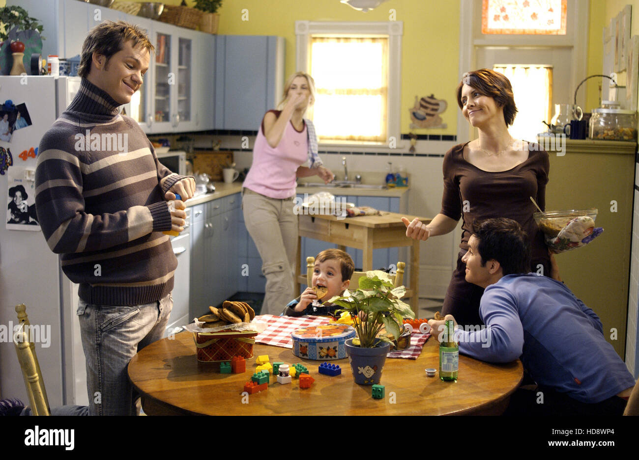 QUEER AS FOLK, Peter Paige, Thea Gill, Michelle Clunie, Hal Sparks ...