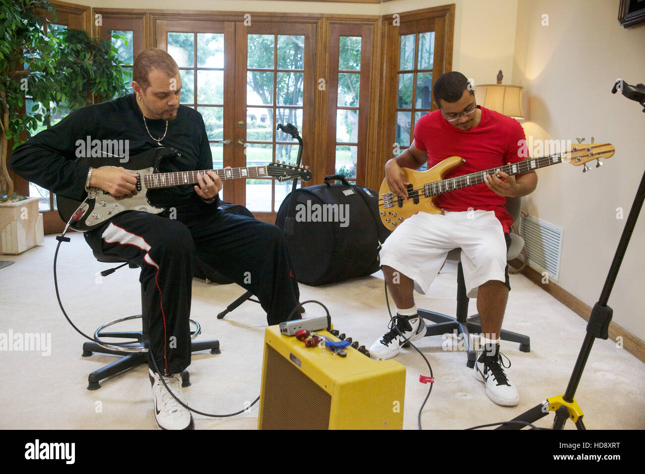 SINBAD IT'S JUST FAMILY, (from left): Sinbad, Royce Adkins, (Season 1 ...