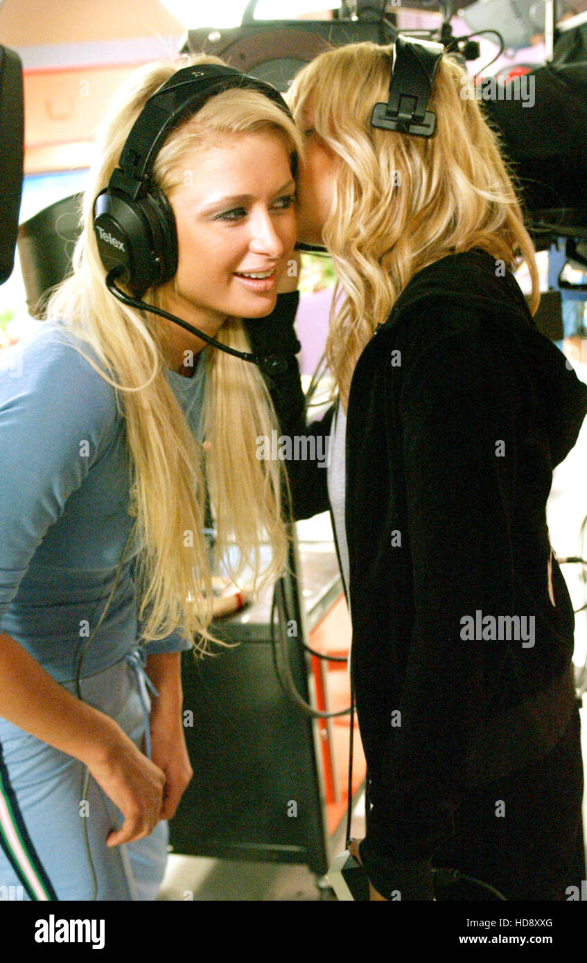 SIMPLE LIFE 3: INTERNS, Paris Hilton, Nicole Richie, 'Broadcasting ...