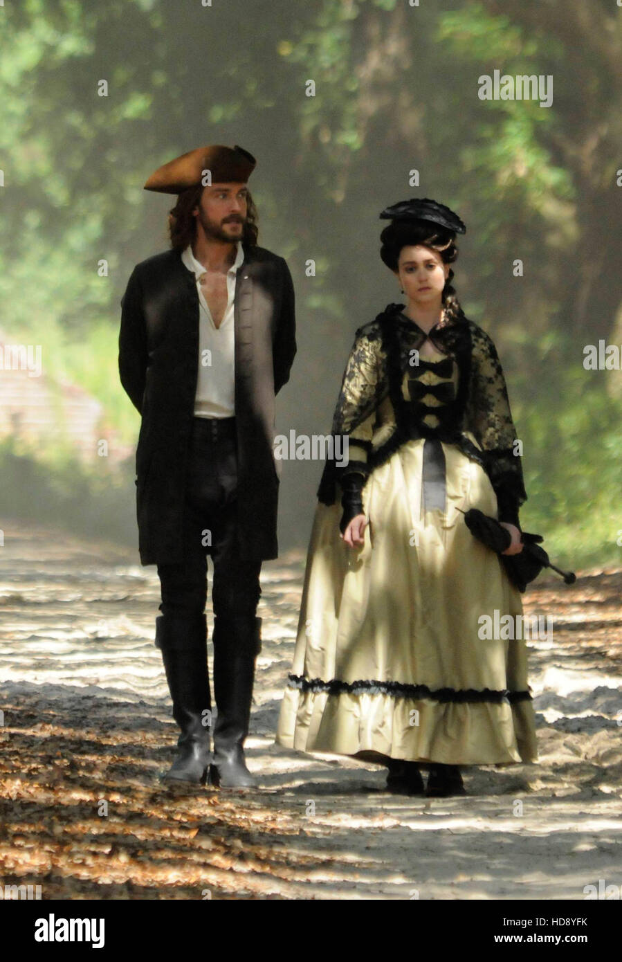 SLEEPY HOLLOW, l-r: Tom Mison, Heather Lind in 'The Weeping Lady ...