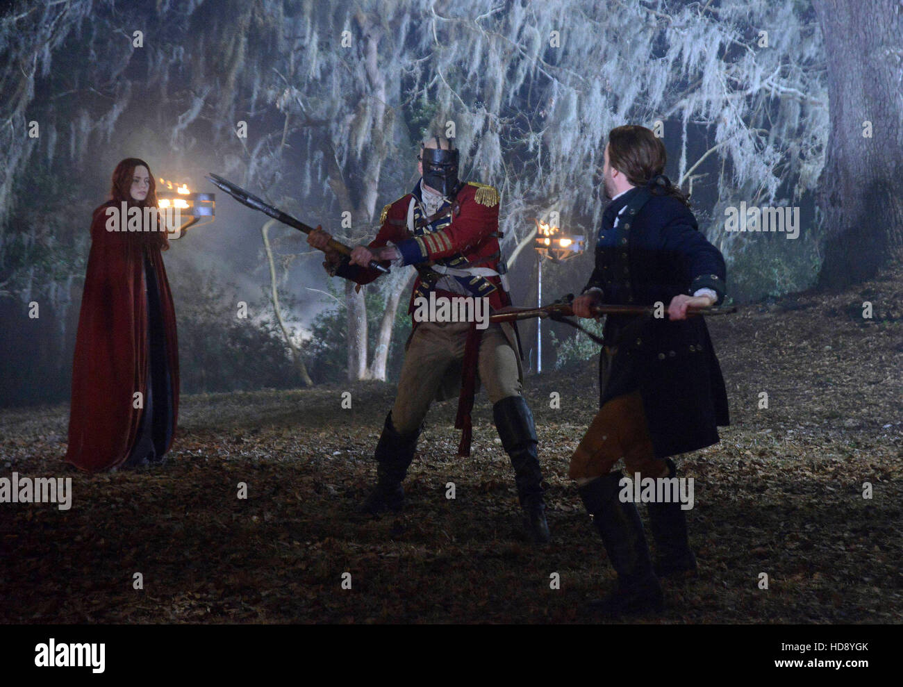 SLEEPY HOLLOW, l-r: Katia Winter, Matt Dearman, Tom Mison (as Ichabod ...