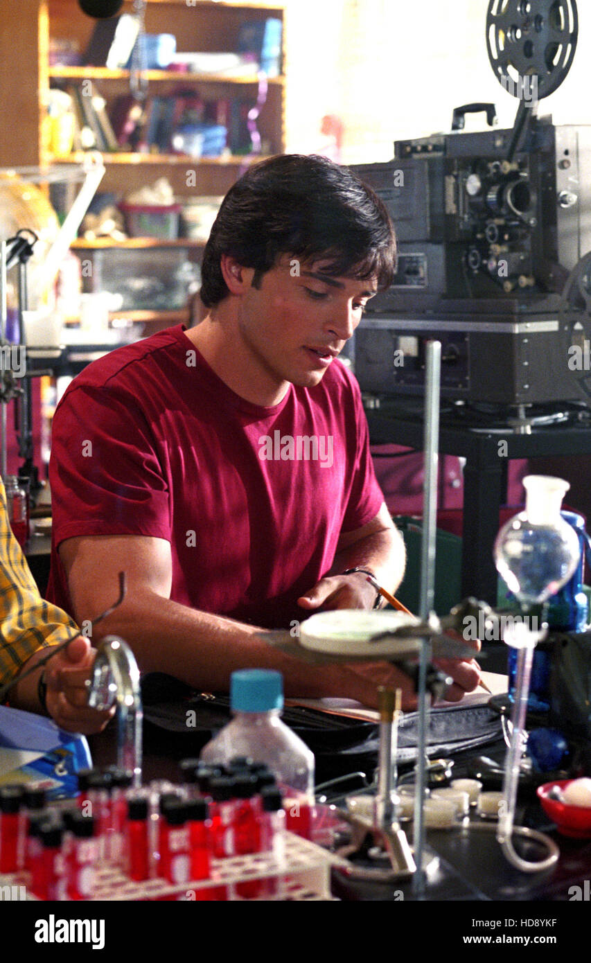 SMALLVILLE, Tom Welling, 'Heat', (Season #2), 2001-2011. © WB ...