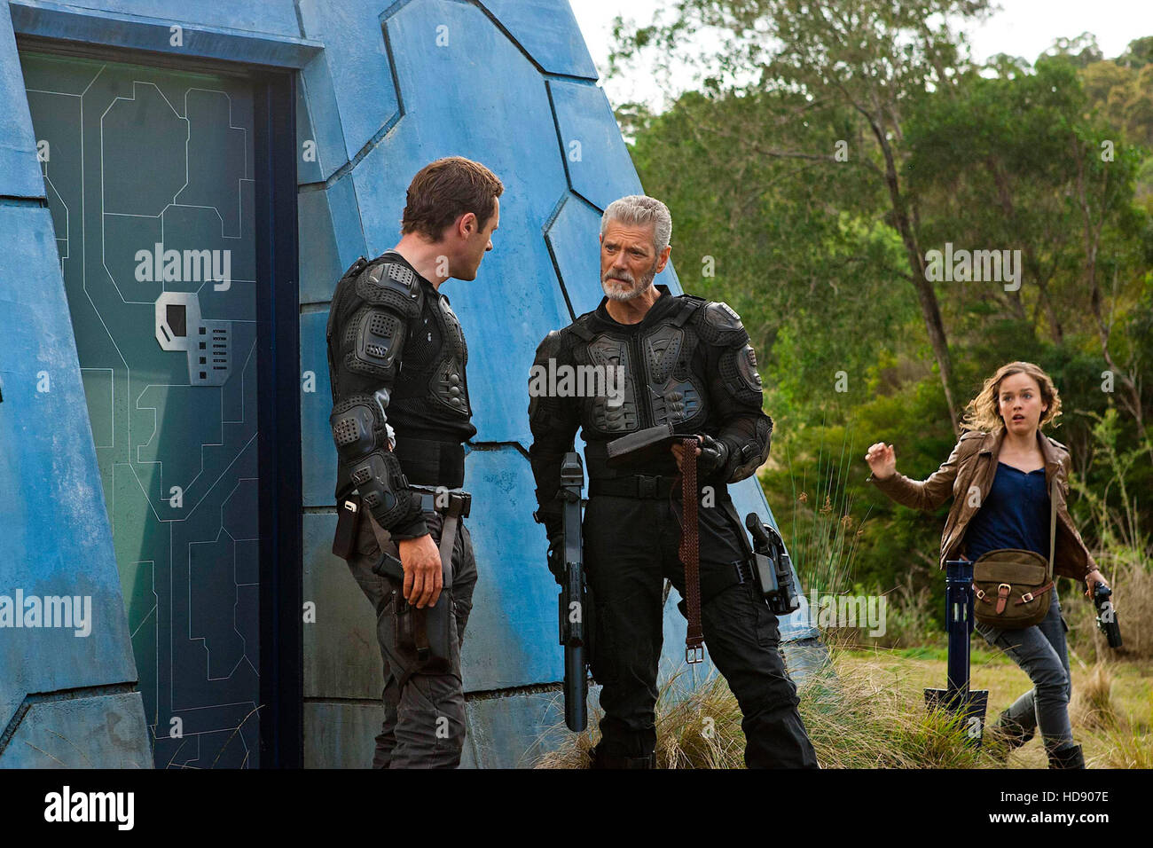 TERRA NOVA, (from left): Jason O'Mara, Stephen Lang, Allison Miller ...