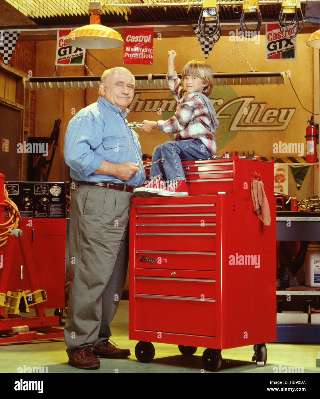 THUNDER ALLEY, Edward Asner, Haley Joel Osment, (1994-Season 2), 1994 ...