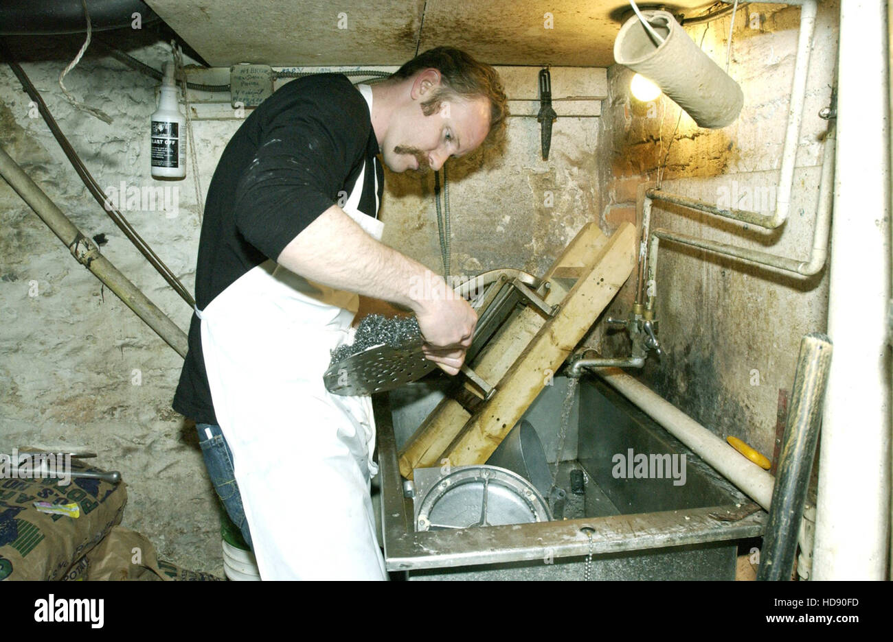 30 DAYS, host Morgan Spurlock, 'Minimum Wage', (Season 1), 2005-, photo ...