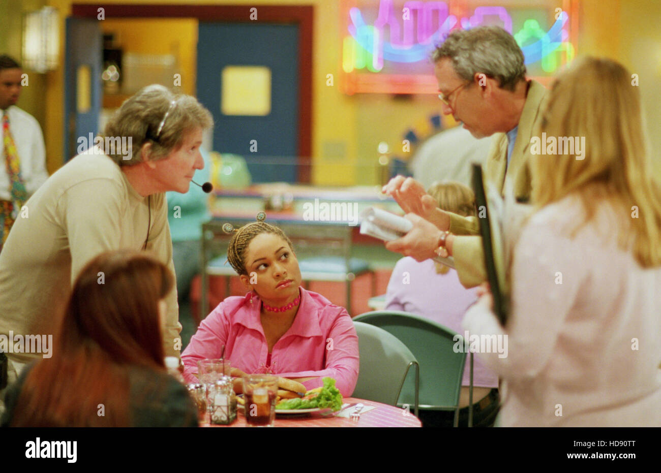 THAT'S SO RAVEN, Raven (aka Raven-Symone) (center, on-set), (Season 2 ...