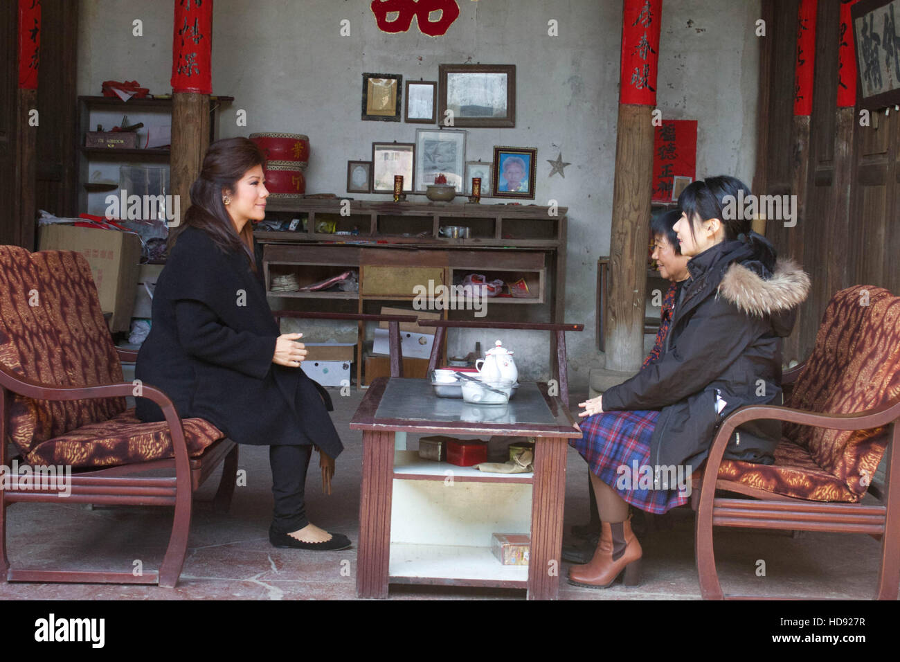 WHO DO YOU THINK YOU ARE?, Julie Chen (at her ancestral home in Anxi ...