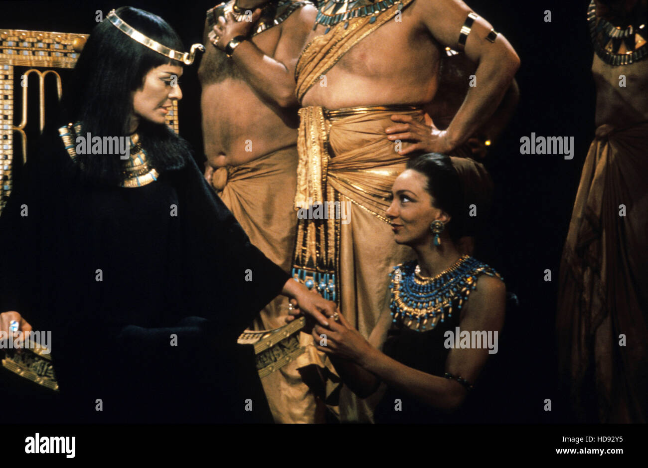 ANTONY AND CLEOPATRA, from left: Janet Suzman, Rosemary McHale, 1974 ...