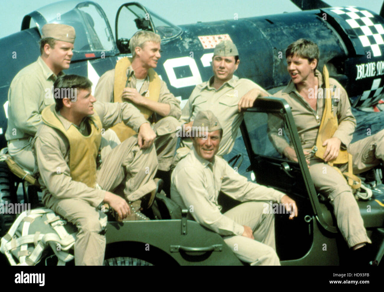 BAA BAA BLACK SHEEP, Dirk Blocker (left), Robert Conrad (in Jeep), John ...