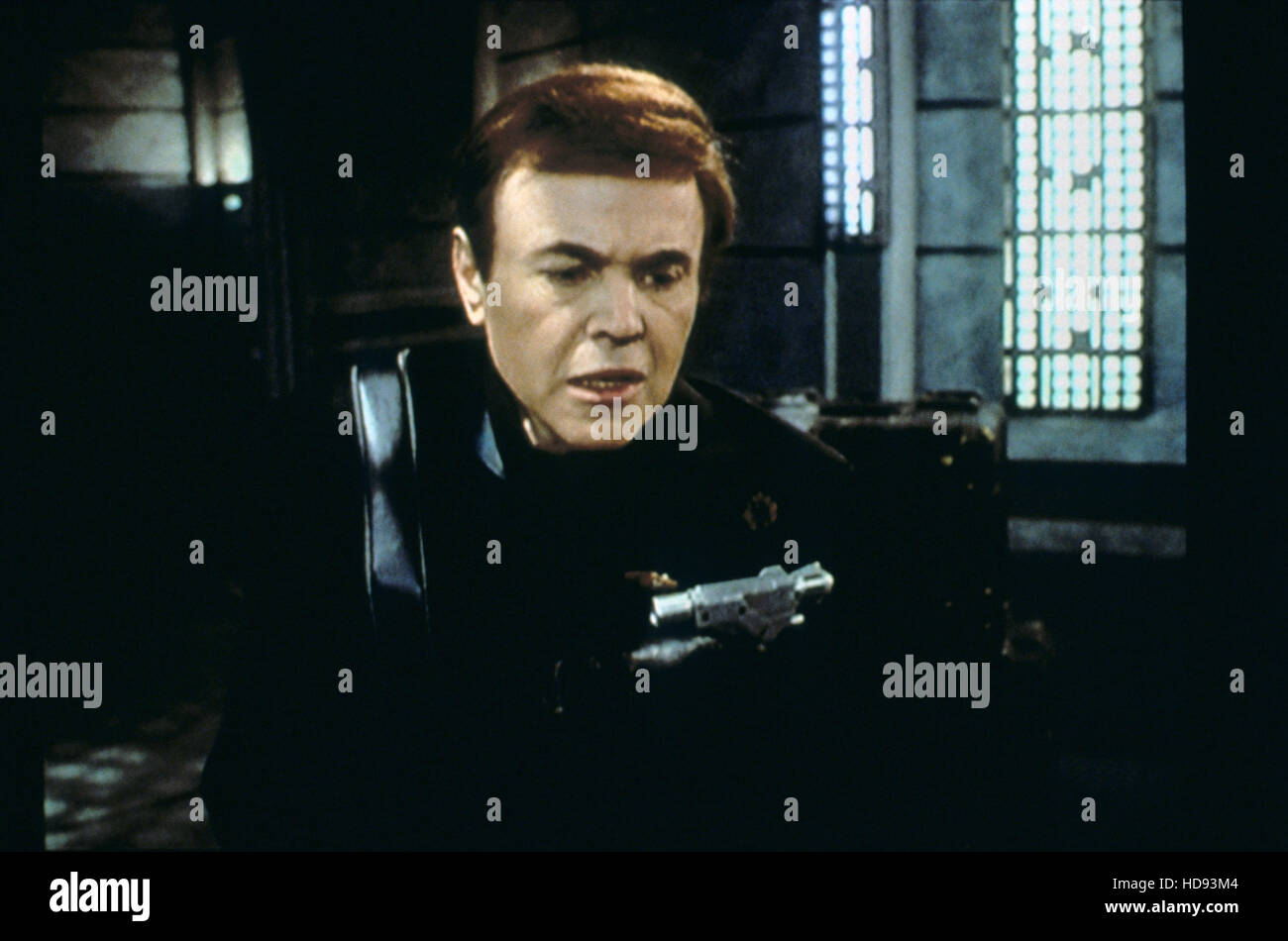 BABYLON 5, Walter Koenig, 1994-98. © Babylonian Prod. / Courtesy ...