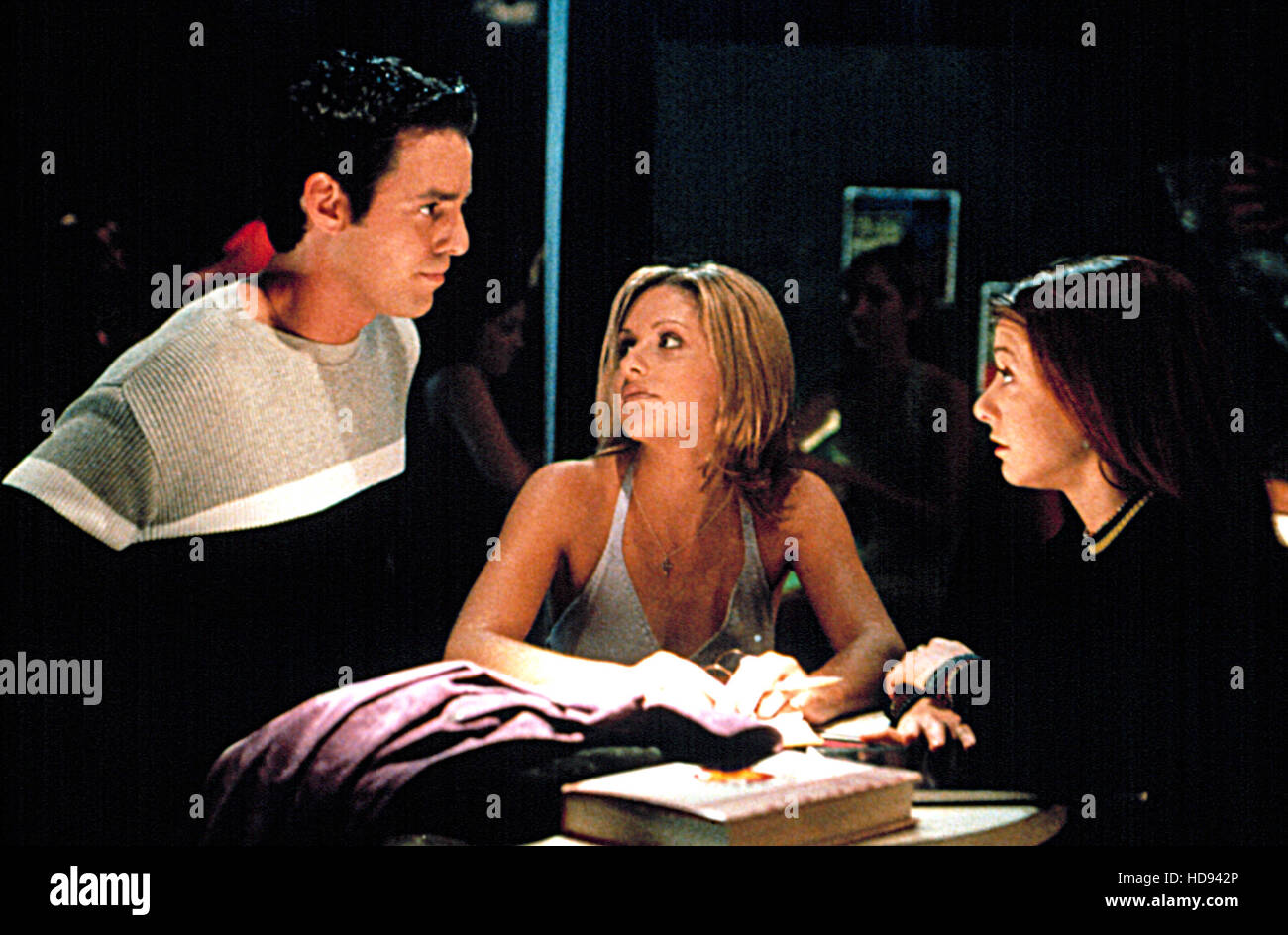 BUFFY THE VAMPIRE SLAYER, Nicholas Brendon, Sarah Michelle Gellar ...