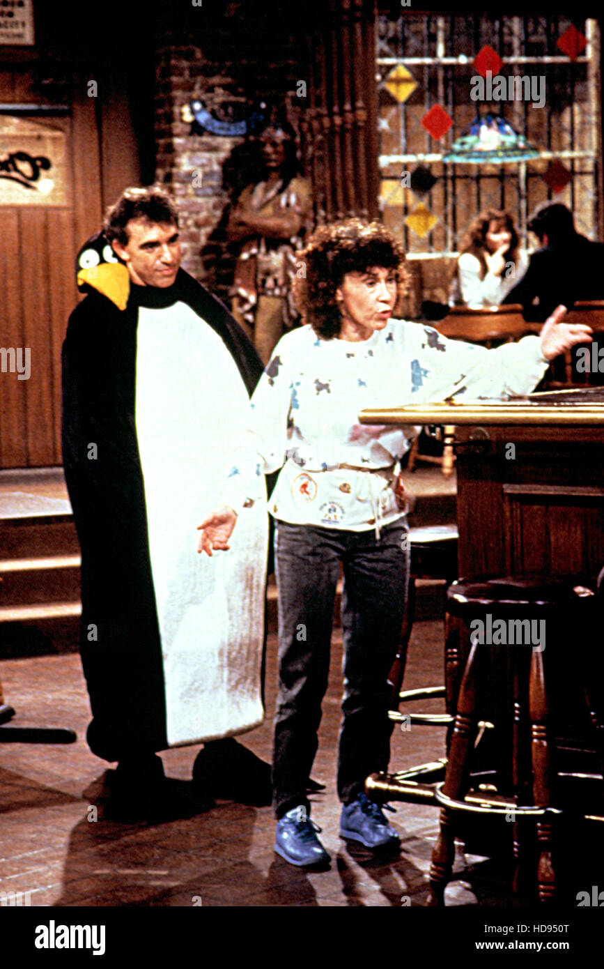 CHEERS, Jay Thomas, Rhea Perlman, 1982-93 Stock Photo - Alamy