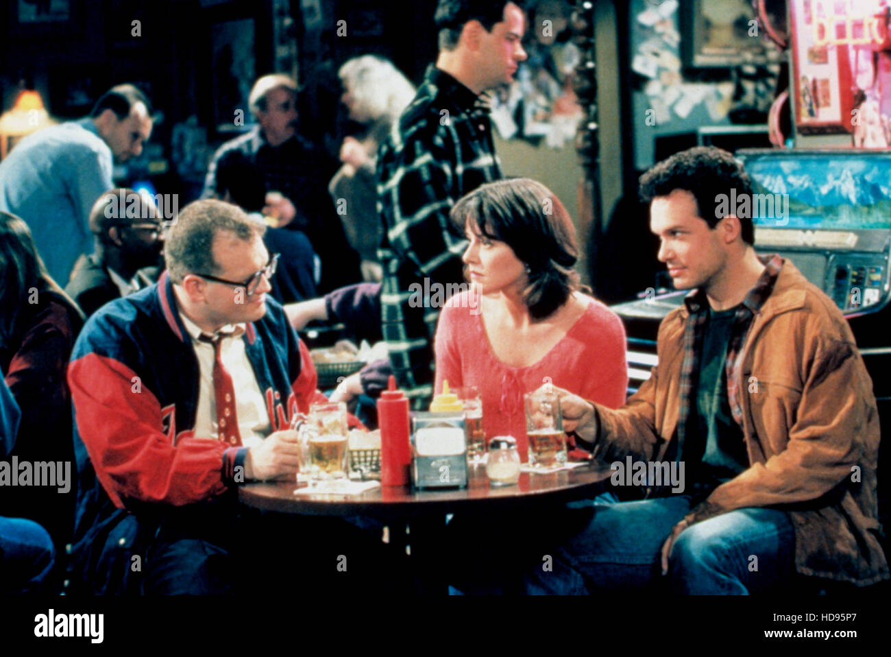 The Drew Carey Show Drew Carey Christa Miller Diedrich Bader 1995 2004 © Warner Bros