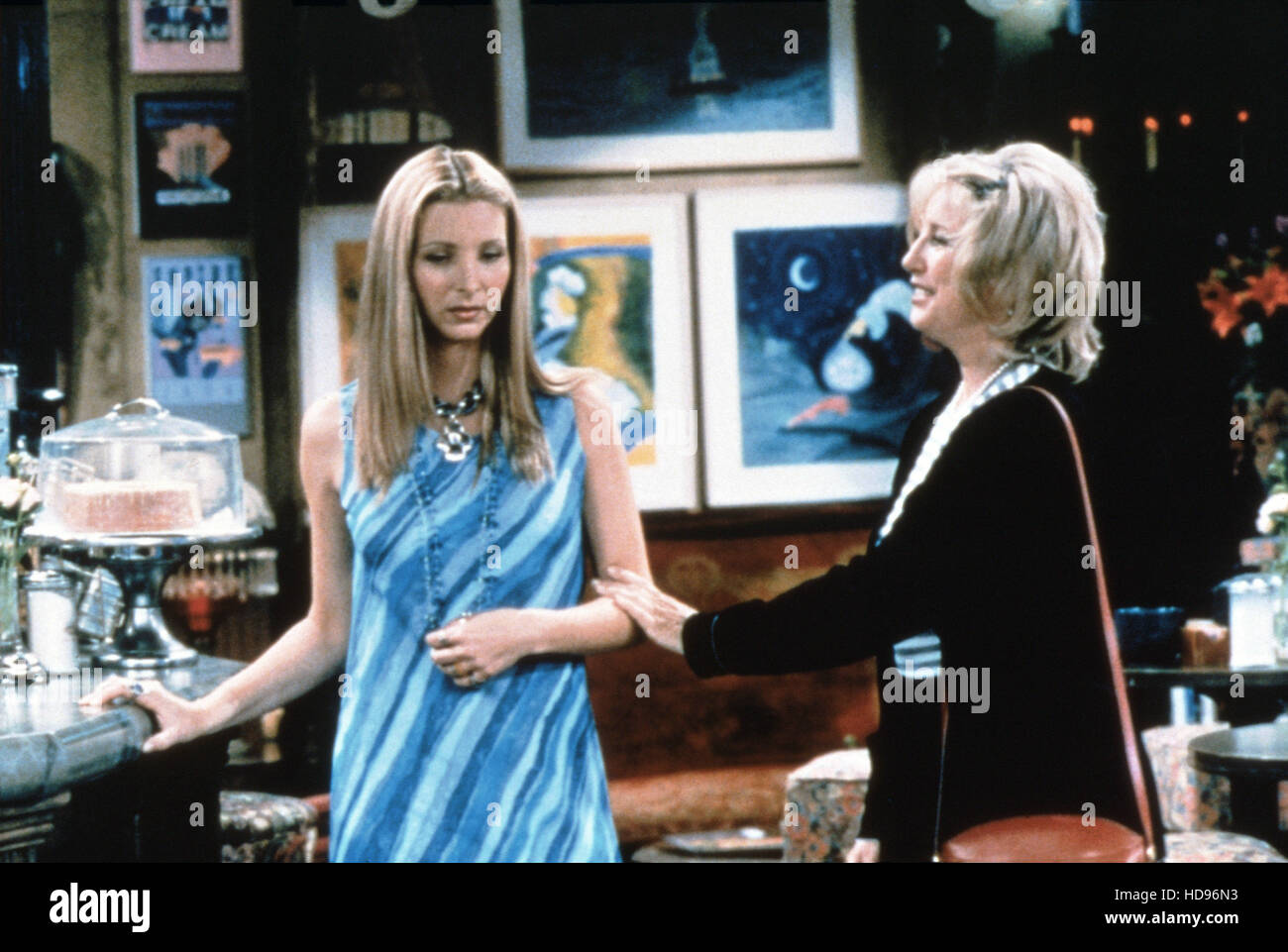 FRIENDS, (from left): Lisa Kudrow, Teri Garr, 'The One With The ...