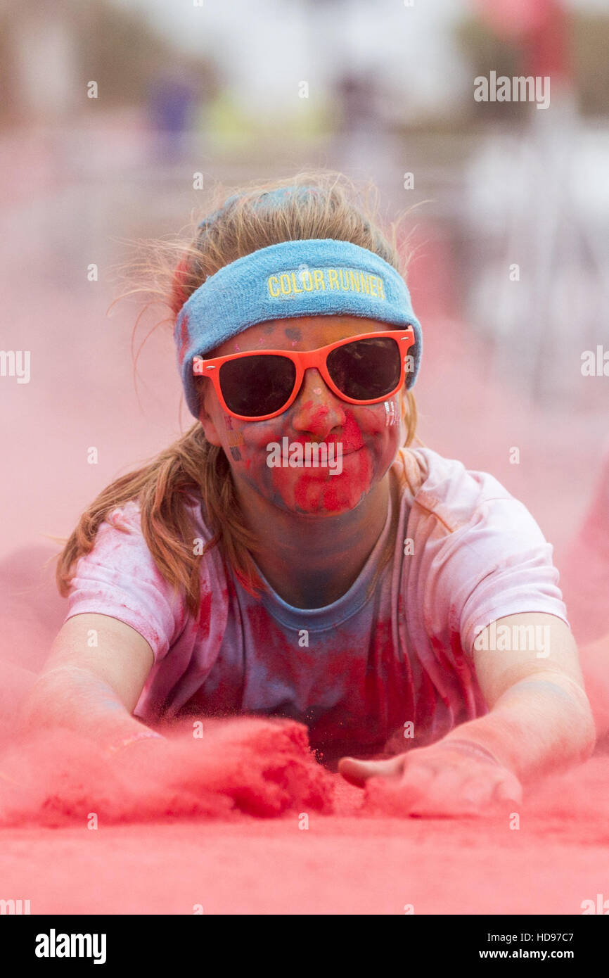The Color Run - Thousands of color runners run 5km today to raise money ...