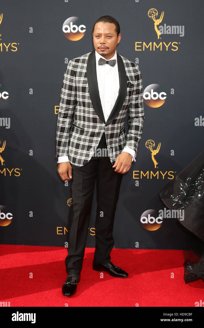 2016 Primetime Emmy Awards - Arrivals at the Microsoft Theater on ...