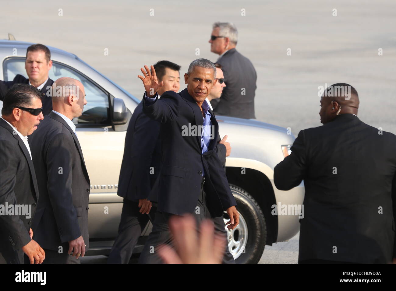 US President Barack Obama arrives in New York City ahead of his final ...
