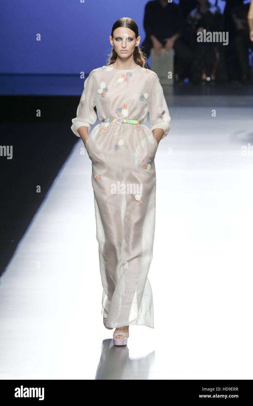 Madrid Fashion Week Spring/Summer 2017 - The 2nd Skin Co - Catwalk ...