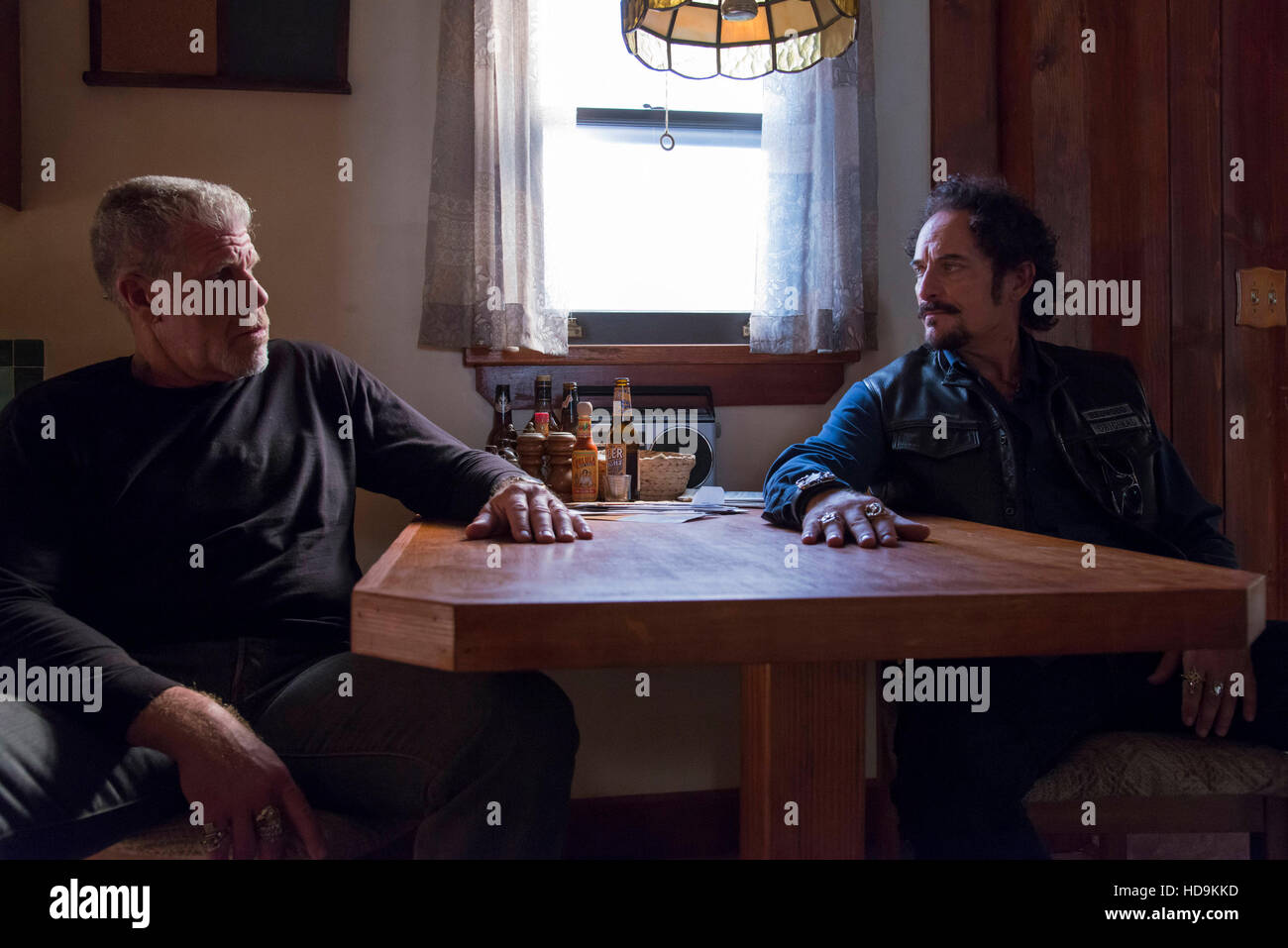 SONS OF ANARCHY, l-r: Ron Perlman, Kim Coates in 'To Thine Own Self ...