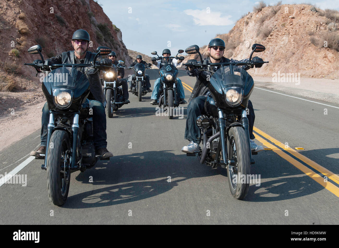SONS OF ANARCHY, l-r: Tommy Flanagan, Kim Coates, Theo Rossi, David ...